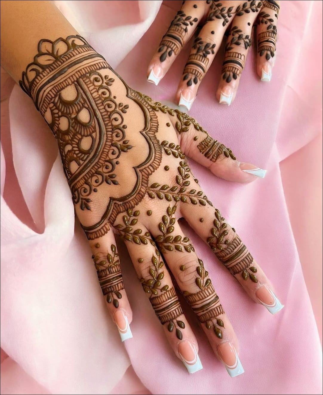 Back Hand Mehndi Design Images, Photos & Pictures - Photos Baba